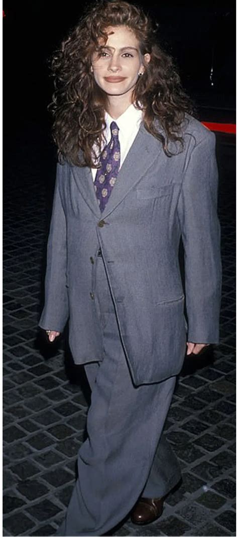 57 Year Old Julia Roberts Recreated Her Look From When She Was 35 Its