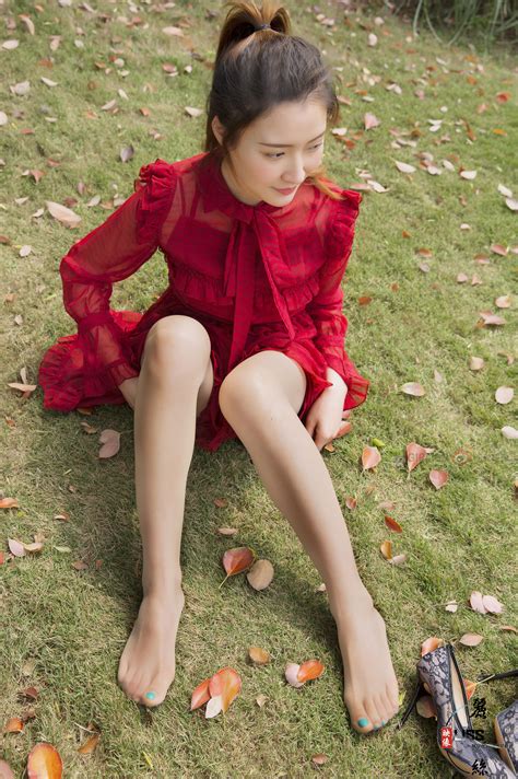 [리시 영상 걸리스] 시골과 결혼 한 스타킹 아내화보집 V2ph