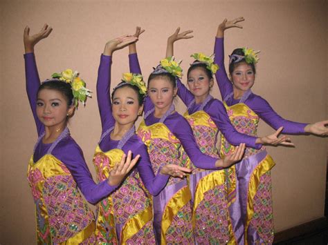 34 Kostum Tari Jaipong Gaya Terbaru