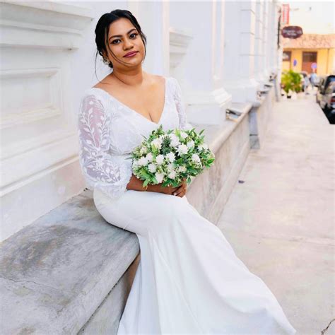 The Cloud වලාවී Nipu The Cloud වලාවී Nipu Dias