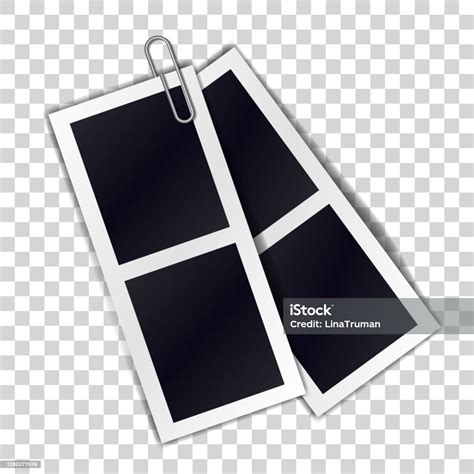 두 줄무늬 빈 빈티지 사진 프레임의 구성은 투명 한 배경에 금속 종이 클립을 첨부 디자인용 템플릿입니다 벡터 일러스트레이션