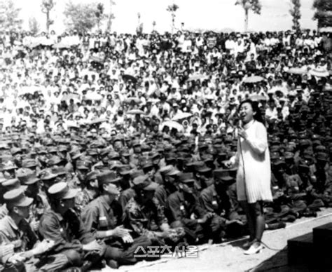 ‘노오란 샤쓰의 사나이 원로가수 한명숙 별세