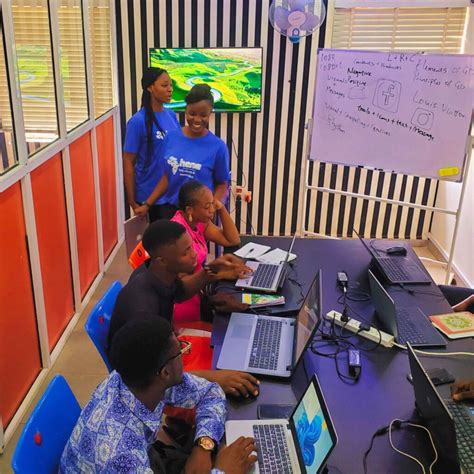 Empower 3500 Young Nigerians With Digital Skills Globalgiving
