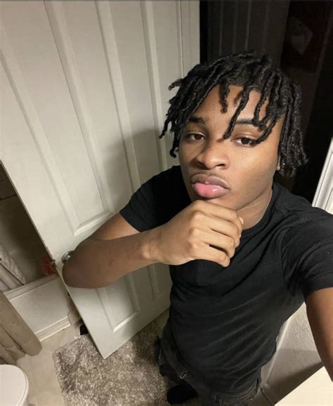 Pin On Papi Chulo♡︎ Dread Hairstyles For Men Dark Skin Men Hot