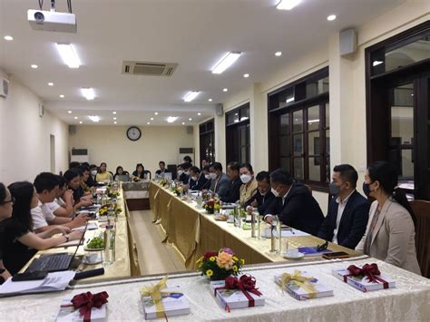 ទស្សនកិច្ច សិក្សា និង ជួប ពិភាក្សា ការងារ ជាមួយ ស្ថាប័ន រដ្ឋ និង ឯកជន នៅ ប្រទេស វៀណាម