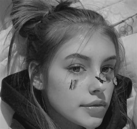 She S Soo Fcking Cute Scrolller