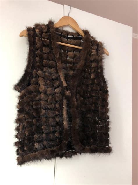 Норкова жилетка — ціна 700 грн у каталозі Жилетки Купити жіночі речі за доступною ціною на Шафі