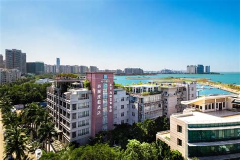 皇马假日游艇度假酒店 海口友谊阳光城万绿园店 预订价格 联系电话位置地址携程酒店