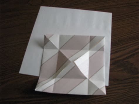 Craft Junkie Trying Out New Ideas Paper Box Making