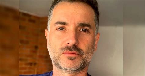 El Actor Luis Mesa Dio Lecciones Sobre Cómo Fumar Marihuana Infobae