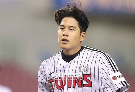 [잡담] 효종선수 정말 잘 그거 하시네 인스티즈 Instiz 야구 카테고리