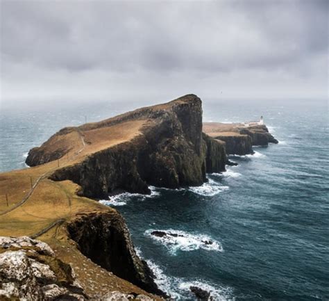 How To Overlay Text Over The Images On This Page Rcss