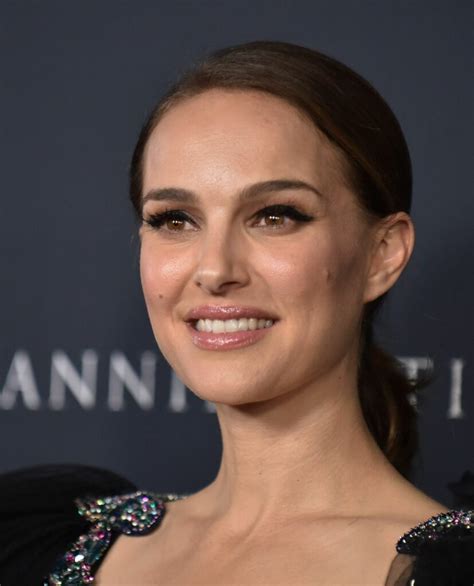 Actress Natalie Portman Moves Forward 60 Photos Moonagedaydream Film