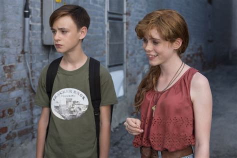 Beverly And Ben From It 2017 Hd Movie Wallpaper 2000x1333
