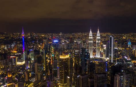 Vista Aérea De La Ciudad De Kuala Lumpur Por La Noche Fotografía