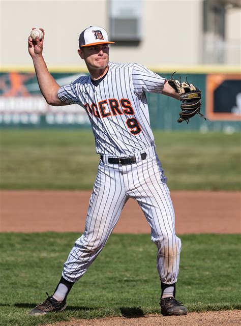 Douglas Carson Baseball Players Earn Honors Serving Minden