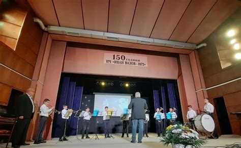 Община Берковица зарадва жители и гости с Коледен концерт снимки