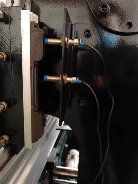 Metal Sheet Bender Controller Hydraulic Press Brake Sheet Metal Bending Machine Buy 40t1600