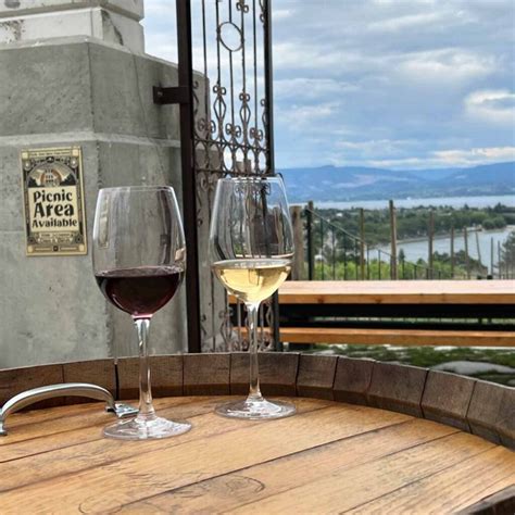 The 15 Best West Kelowna Wineries And 1 Cider House