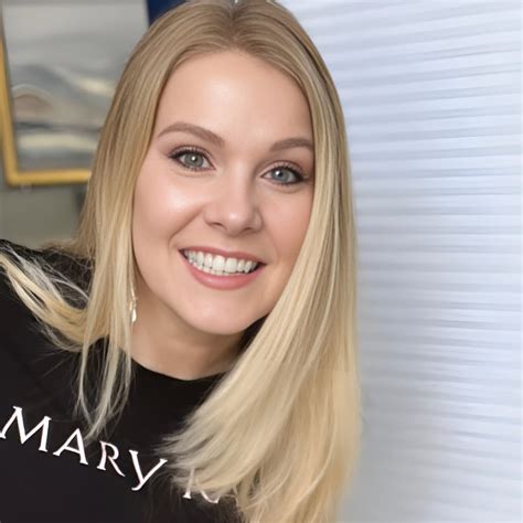 Stephanie Wells Youtube