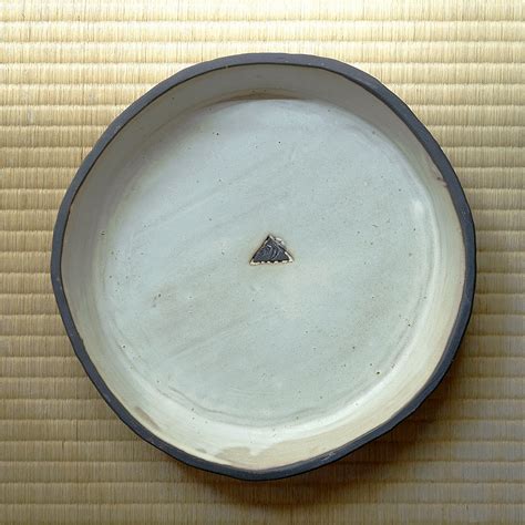 ツタンカーメン堂 平面地球台皿（へカタイオスの世界図より） Tkdpl013 白白庵 Pakupakuan