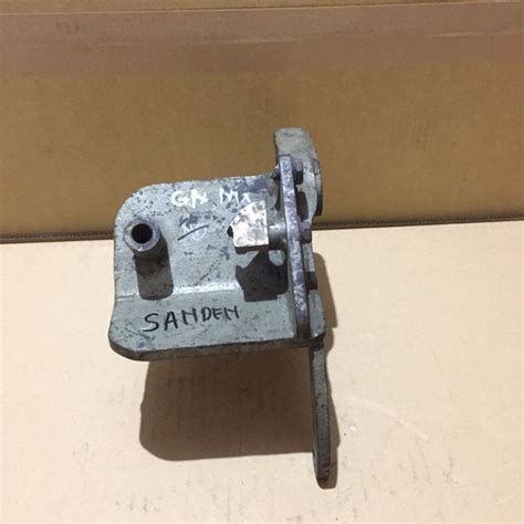 Breket Compressor Granmax Denso Ac Mobil Bracket Kompresor Compresor