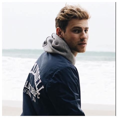 Who Is Bridgertons Phoebe Dynevors New Fiancé Cameron Fuller The Last Ship Actor And Youtube