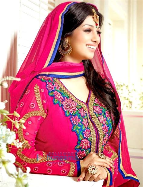 Ayesha Takia Azmi Photos Images Hd Wallpapers Ayesha Takia Azmi Hd