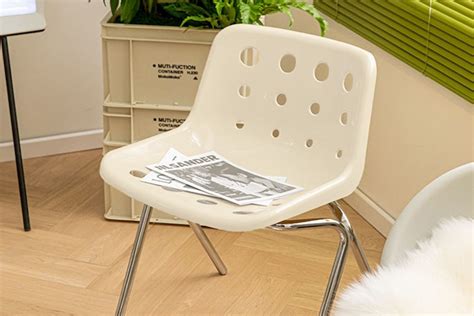 블링몬스터즈 미드센츄리 모던 치즈 의자 인테리어 포인트 체어 위시버킷