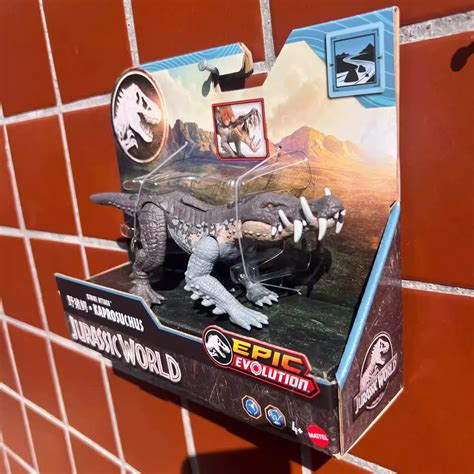 Jurassic World Strike Attack Kaprosuchus ของเล่นไดโนเสาร์ Single Strike