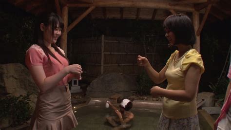 巨乳女子大生限定！！箱根でデート中の素人カップル対抗 勝ったら賞金100万円！負けたら連続生中出し！混浴温泉中出し野球拳2 彼氏の目の前で一般男性客たちと生まれて初めての生挿入sex！中出し