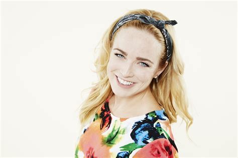 5585x3723 Caity Lotz Hd Wallpaper Rare Gallery