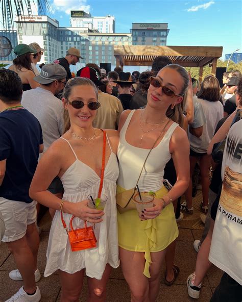 Danielle Carty Daniellecarty • Instagram Photos And Videos