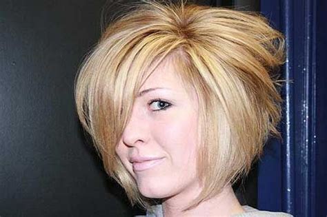 Asymmetrical Bob With Bangs Bob Hairstyle Com Short Hair With Bangs Asymmetrical Bob