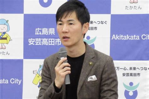 【写真】《東京都知事選に出馬表明》安芸高田市・石丸伸二市長に大きな期待を抱くオバ記者「きっぱり言い切る男に賭けてみたくなる」｜newsポストセブン