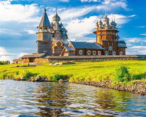 8 интересных мест куда поехать в России в 2024 году