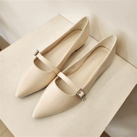 키키슈즈 스틸레토플랫 큐빅 버클 메리제인 여성 플랫 슈즈 낮은 뾰족 구두 2cm 베이지 브라운 그레이 블랙 봄 여름 가을 겨울