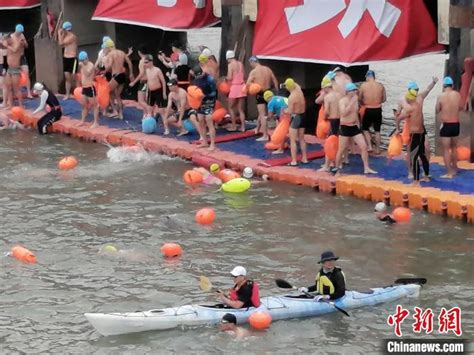 迎接亚运会 杭州2022人横渡钱塘江凤凰网浙江 凤凰网