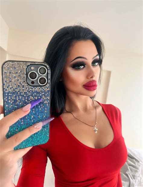 Selfie Time R Mirrorselfie
