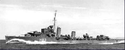Nice Side Shot Of The C Class Destroyer Hmcs St Laurent Making Some