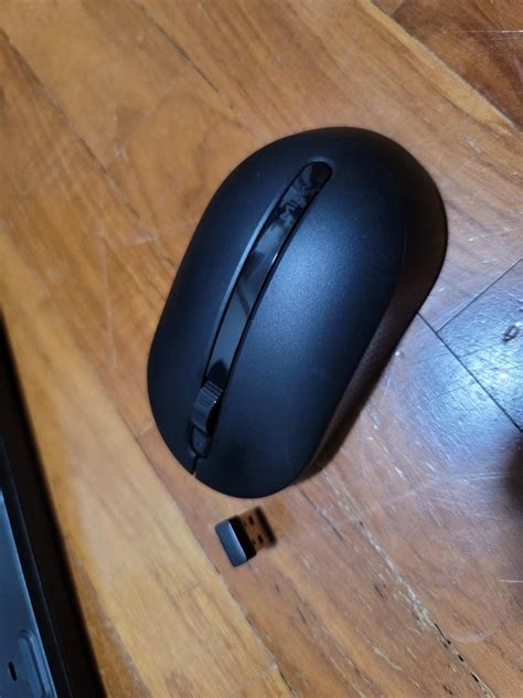 Xiaomi Miiw Wireless Mouse Computers And Tech Parts And Accessories Mouse And Mousepads On Carousell