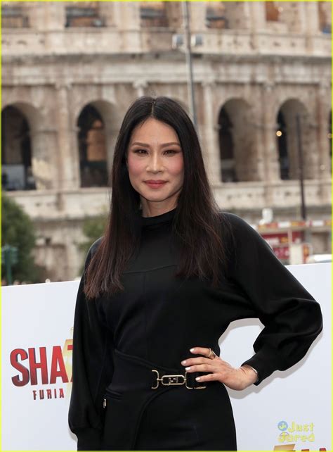 Rachel Zegler Joins Shazam Sisters Lucy Liu And Helen Mirren At Rome