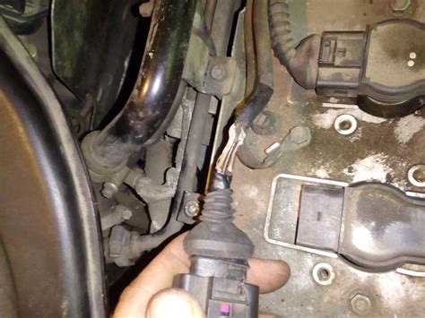 Проводка катушек зажигания — Audi A4 Avant (B6), 1,8 л., 2004 года ...