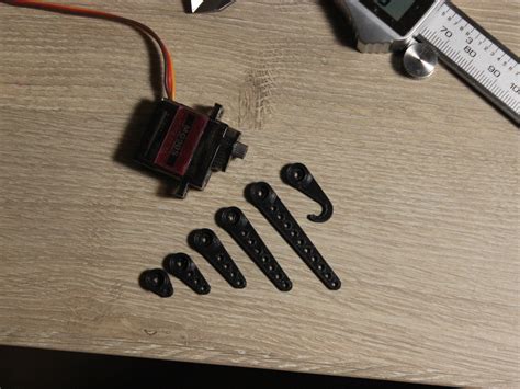 Servo Armshorn And Hook By Andrew Brown Makerworld Download Free 3d