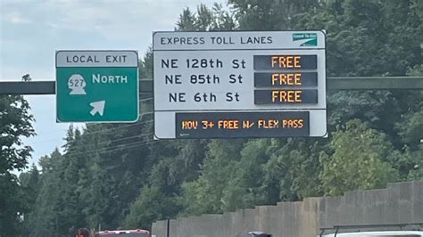 Toll Signs On Southbound I 405 Incorrectly Displaying Free