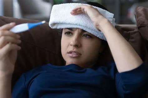 Symptoms Of Cellulitis That Signal Its Time For A Doctor