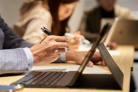 SQLで文字列の置換をするにはreplace関数使用 複数置換をするサンプルコード ポテパンスタイル