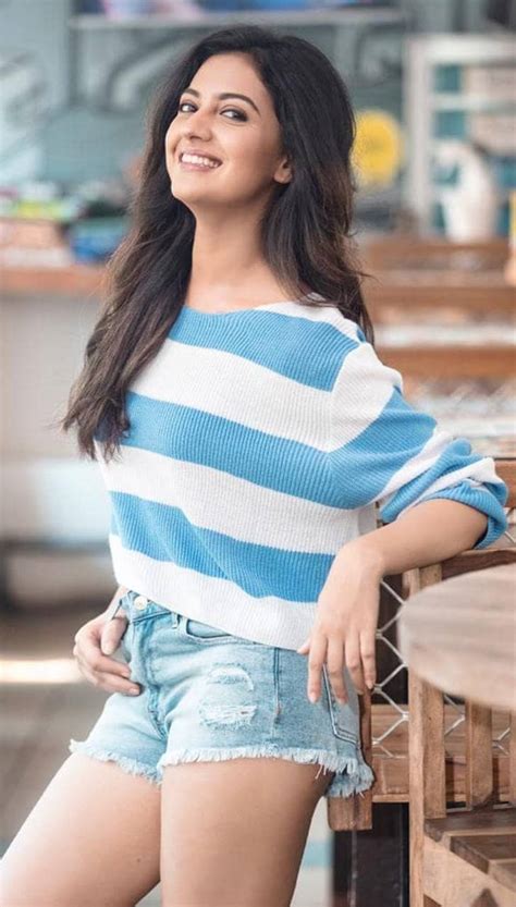 Tejashree Pradhan Hot