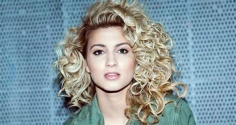 Tori Kelly Height Weight Body Measurements Bra Size Shoe Size