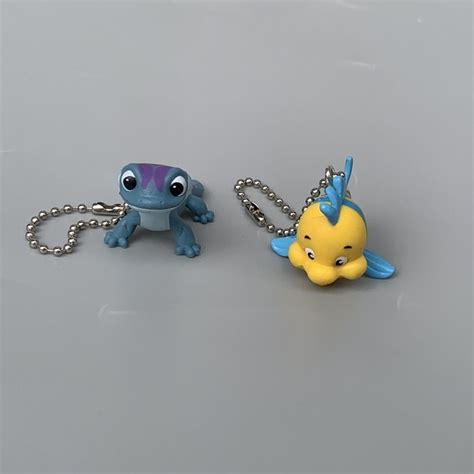 ของแท้ ของเล่นตุ๊กตา Frozen Little Fire Lizard Pascal Flounder สําหรับเด็ก Shopee Thailand